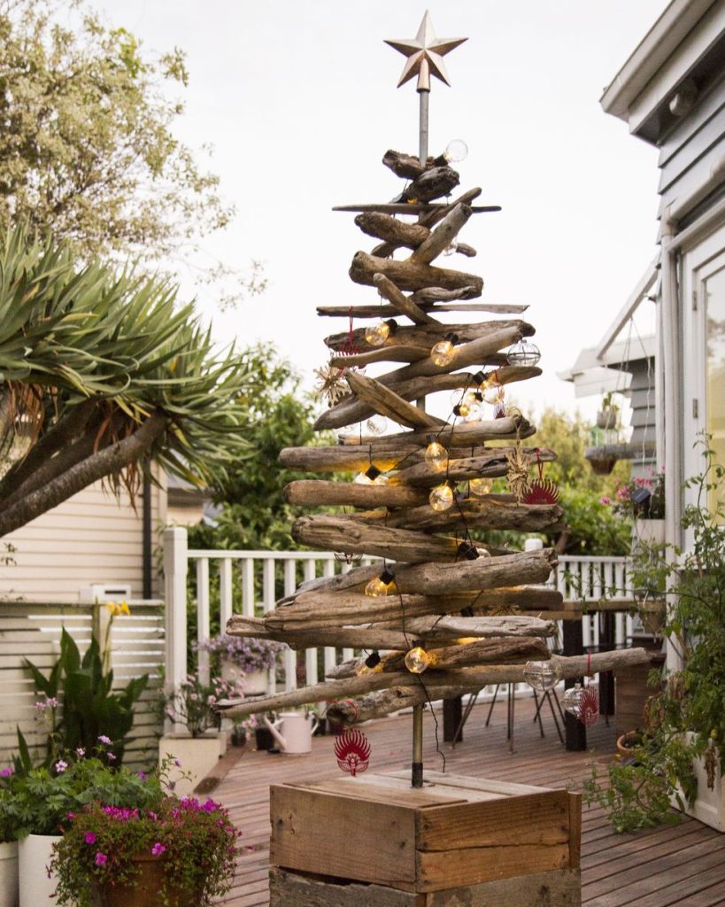 13 Fascinating Christmas Decor to Elevate Your Outdoor Space - HOSUNG ...