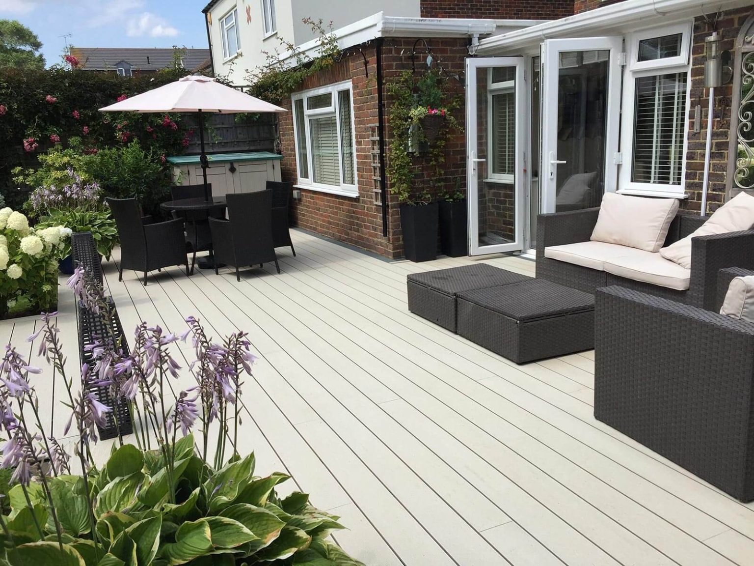 White Composite Decking Australia – Stylish, Durable & Low Maintenance Deck Boards
