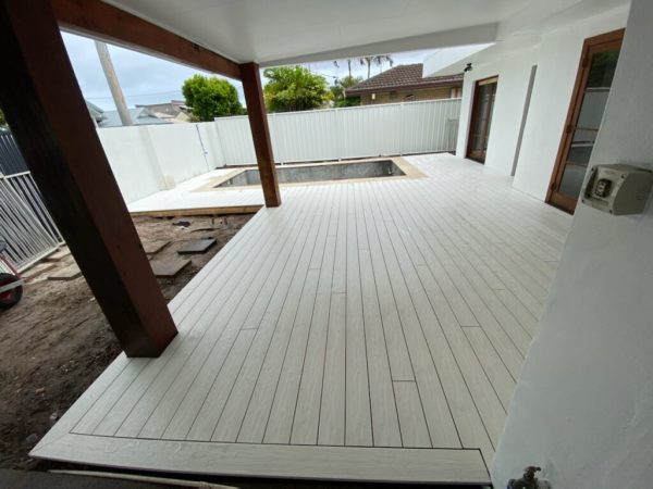 Can You Get White Composite Decking | Modern Outdoor Decking Guide