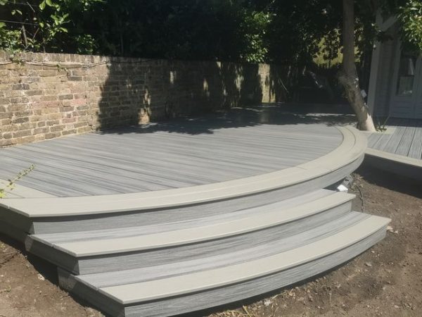 Dark Composite Decking vs. Light Composite Decking: A Comprehensive ...